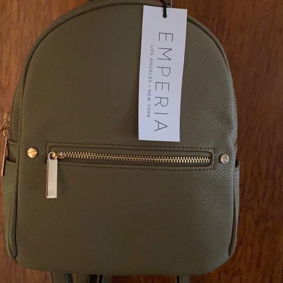 Emperia | Bags | Emperia Los Angeles New York Green Zip Backpack | Poshmark